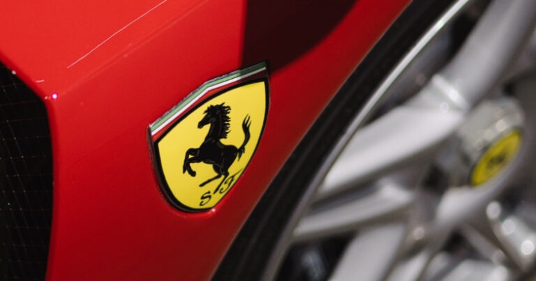 Luxury Car Logos – The 14 Best Examples from Top Brands